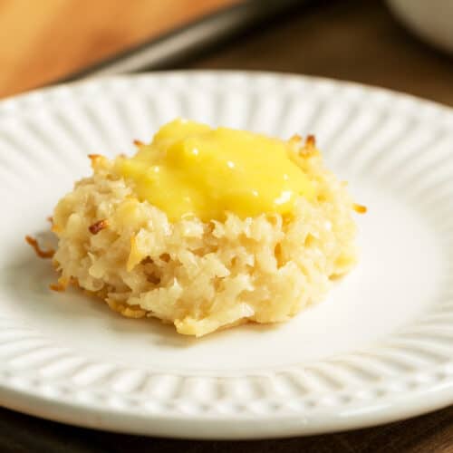 Creamy Coconut Pineapple Macaroons - My Cookie Journey