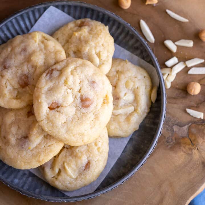 Caramel Pear with Almond Cookies - My Cookie Journey